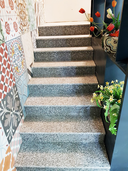 Terrazzo step